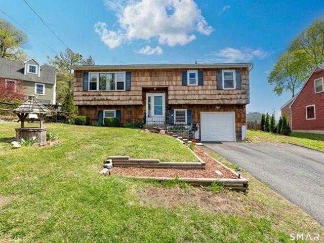 3 bedroom, New Milford CT 06776 102346264
