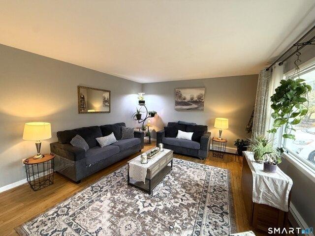 3 bedroom, New Milford CT 06776 102562277