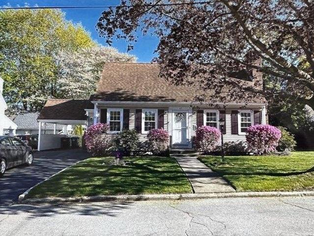 3 bedroom, New Bedford MA 02740 104261728