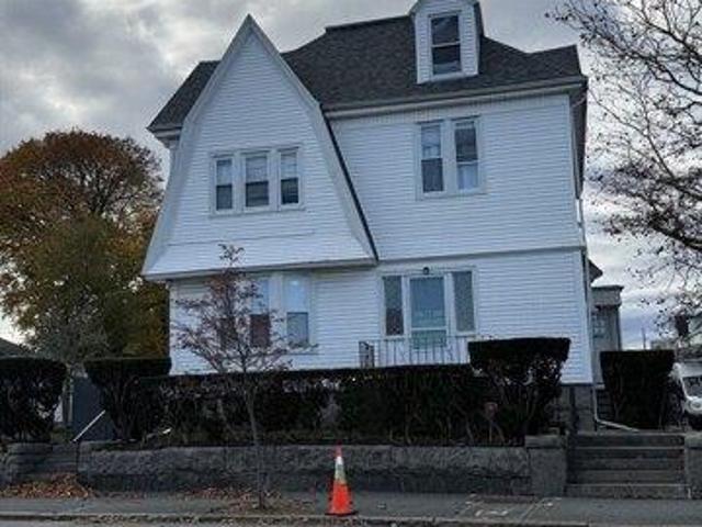 3 bedroom, New Bedford MA 02740 LS102158093