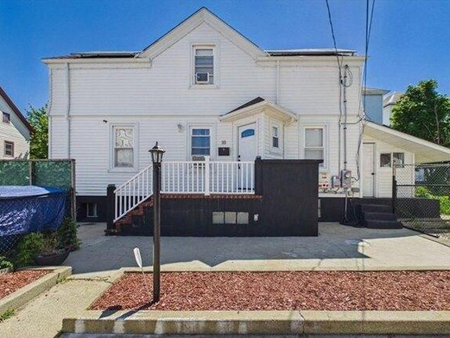 3 bedroom, New Bedford MA 02744 105143223
