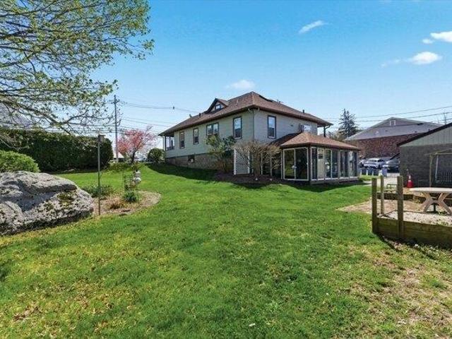 3 bedroom, New Bedford MA 02745 LS102343214