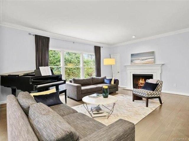 3 bedroom, New Canaan CT 06840 104720563
