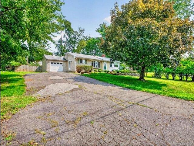 3 bedroom, New City NY 10956 105203114