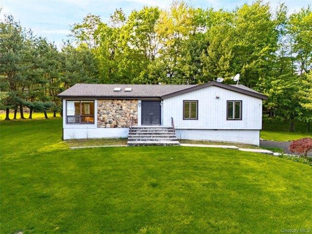 3 bedroom, New City NY 10956 LS102282289