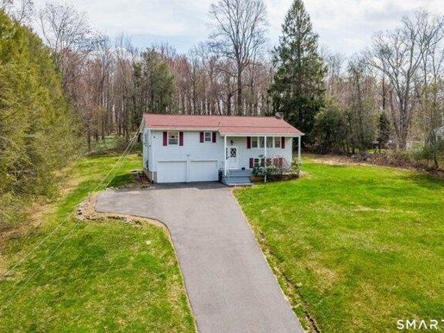 3 bedroom, New Fairfield CT 06812 102531183