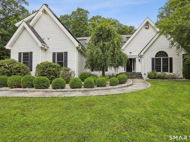 3 bedroom, New Fairfield CT 06812 104690391