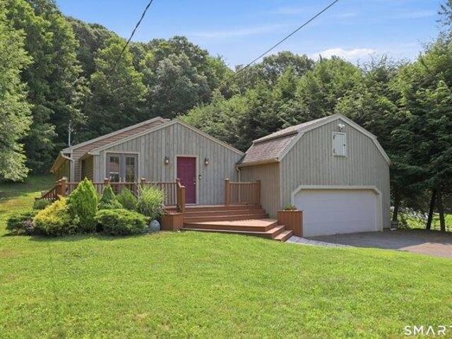 3 bedroom, New Fairfield CT 06812 104331239