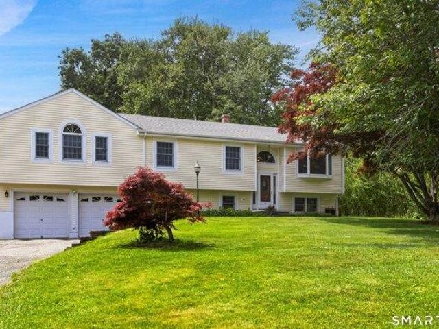 3 bedroom, New Fairfield CT 06812 104352531
