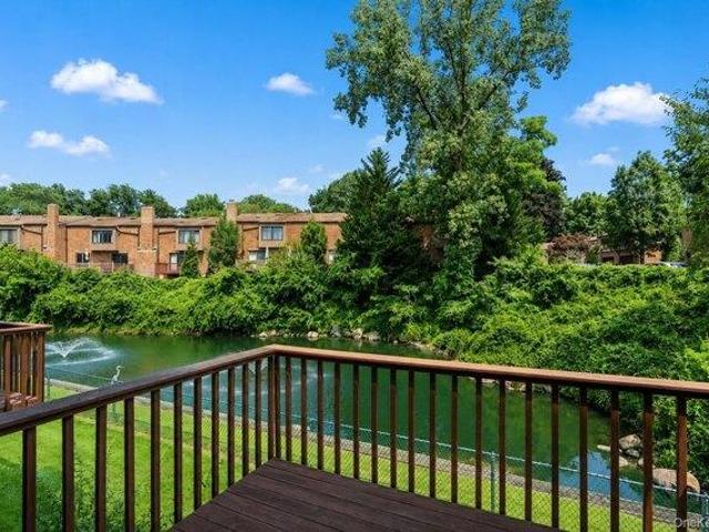 3 bedroom, New Hyde Park NY 11040 105207623