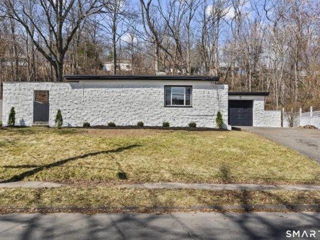 3 bedroom, New Haven CT 06515 102028378