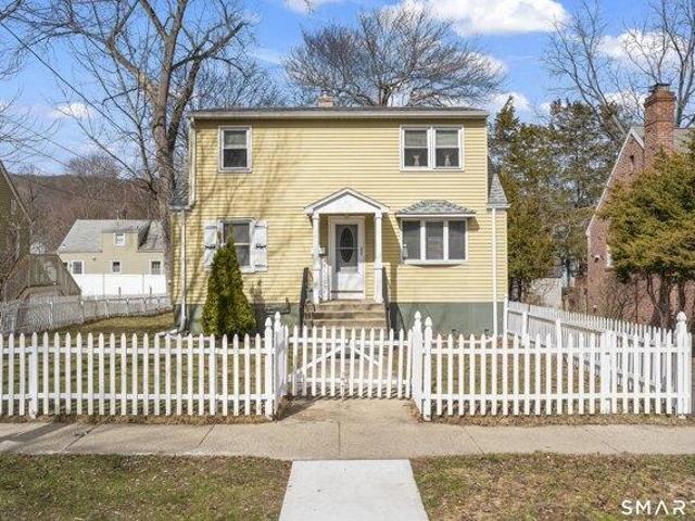 3 bedroom, New Haven CT 06515 104410656