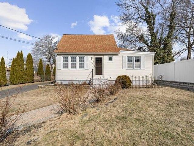 3 bedroom, New Haven CT 06512 88515532