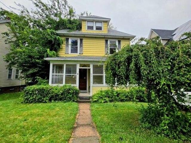 3 bedroom, New Haven CT 06513 105140244