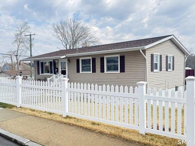 3 bedroom, New London CT 06320 LS102257062