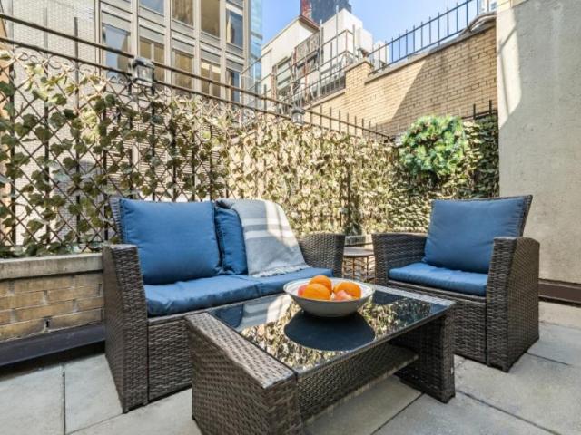 3 bedroom, NEW YORK NY 10019 101213486