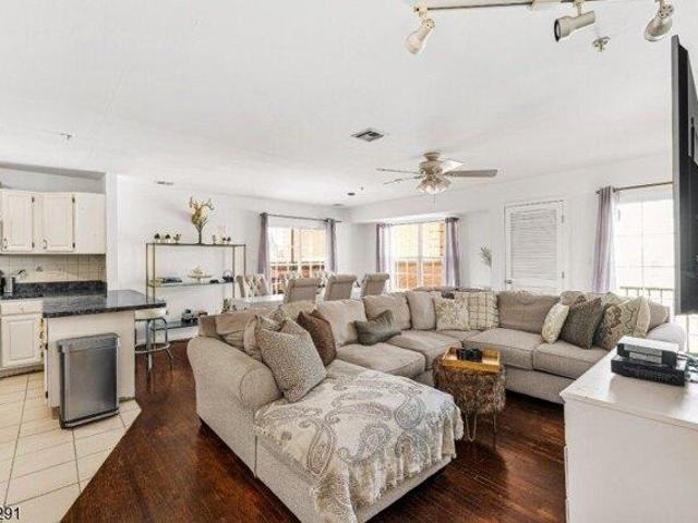 3 bedroom, Newark NJ 07105 102825240