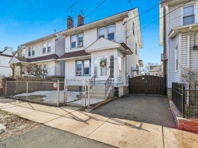3 bedroom, Newark NJ 07107 LS102707905