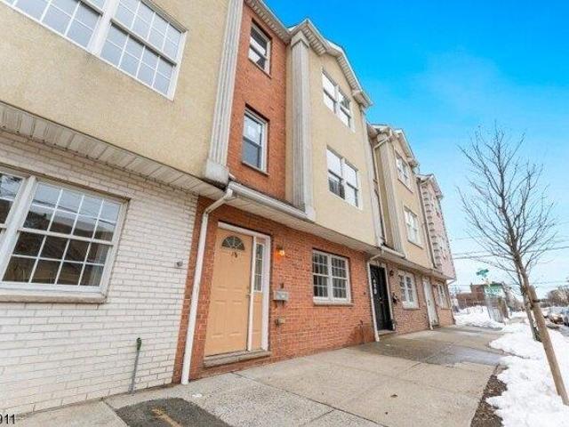 3 bedroom, Newark NJ 07102 101896653