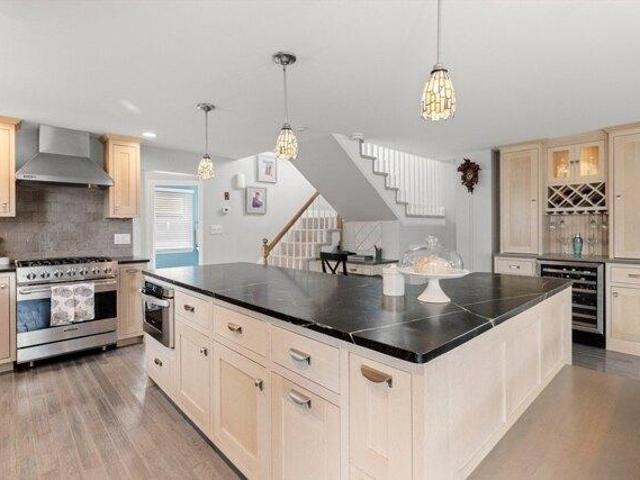 3 bedroom, Newburyport MA 01950 103128523