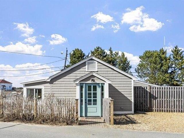 3 bedroom, Newburyport MA 01950 LS101780695