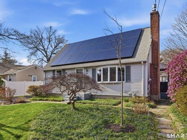 3 bedroom, Newington CT 06111 LS102279994