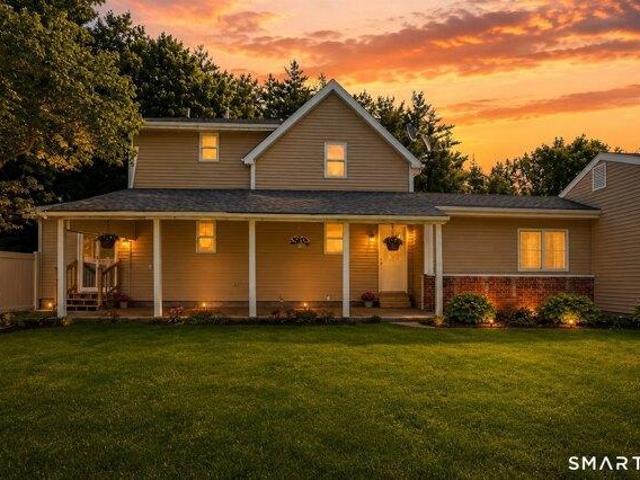 3 bedroom, Newington CT 06111 104808272