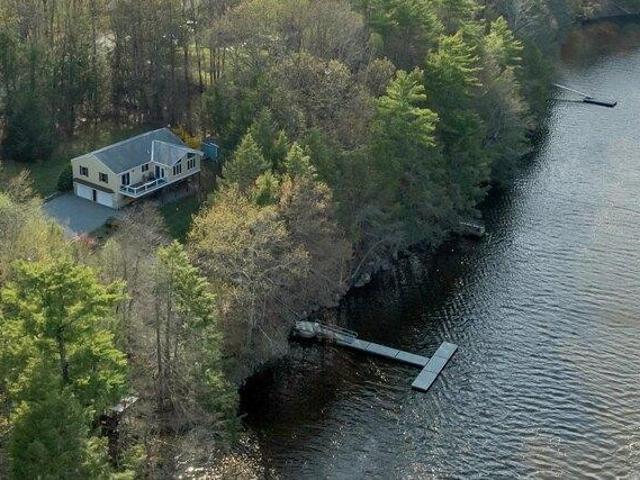 3 bedroom, Newmarket NH 03857 102373084