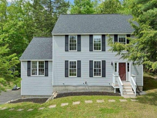3 bedroom, Newmarket NH 03857 104008493