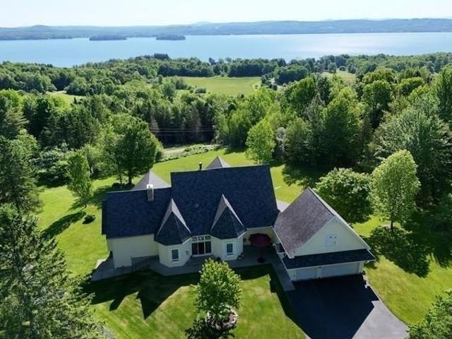 3 bedroom, Newport VT 05857 104445325