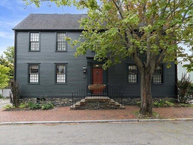 3 bedroom, Newport RI 02840 102592924