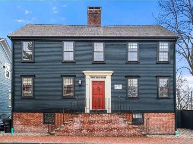 3 bedroom, Newport RI 02840 102064550
