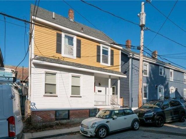 3 bedroom, Newport RI 02840 104512332