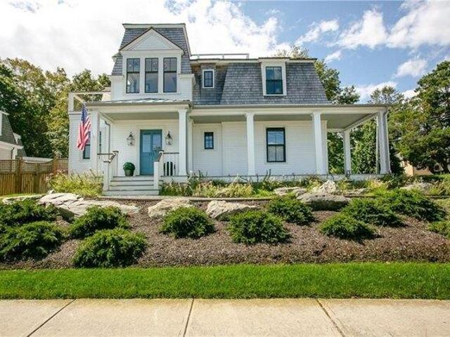 3 bedroom, Newport RI 02840 104789280