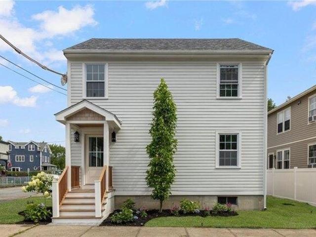 3 bedroom, Newport RI 02840 105115131