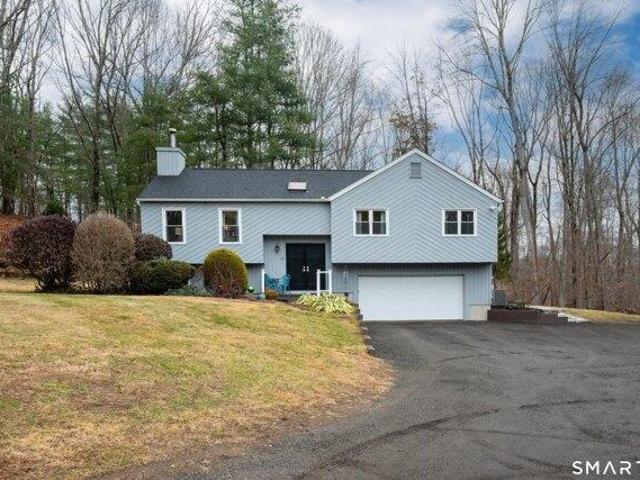 3 bedroom, Newtown CT 06470 LS101577703