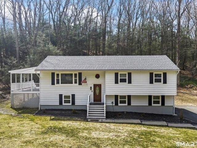 3 bedroom, Newtown CT 06482 101899331