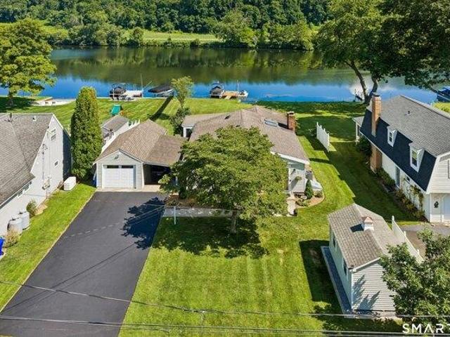 3 bedroom, Newtown CT 06482 104849108