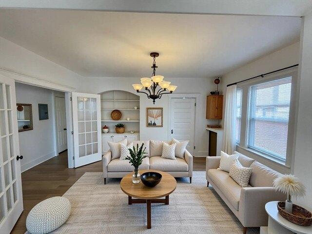 3 bedroom, Newton MA 02458 LS102798520