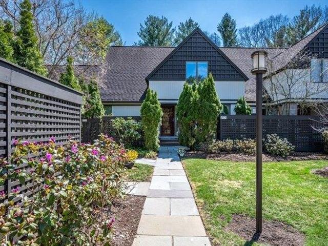 3 bedroom, Newton MA 02459 103436846