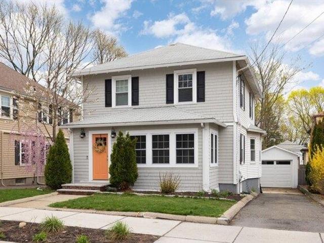 3 bedroom, Newton MA 02465 LS102801347