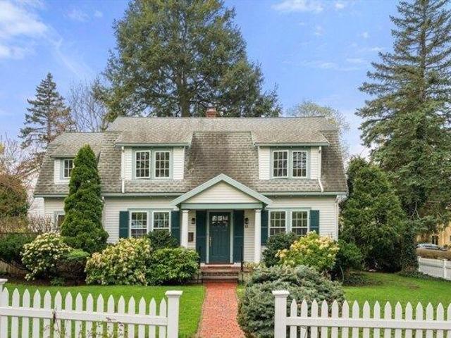 3 bedroom, Newton MA 02465 102799599