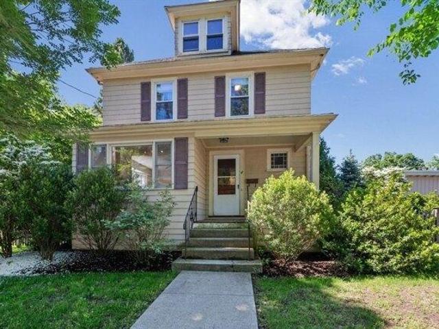 3 bedroom, Newton MA 02465 102961178