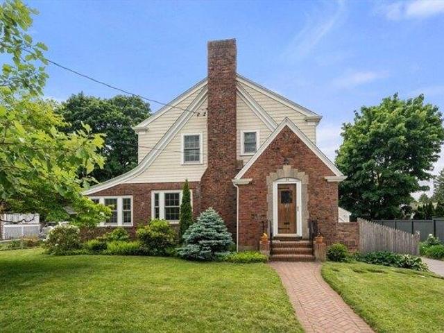 3 bedroom, Newton MA 02465 103222663