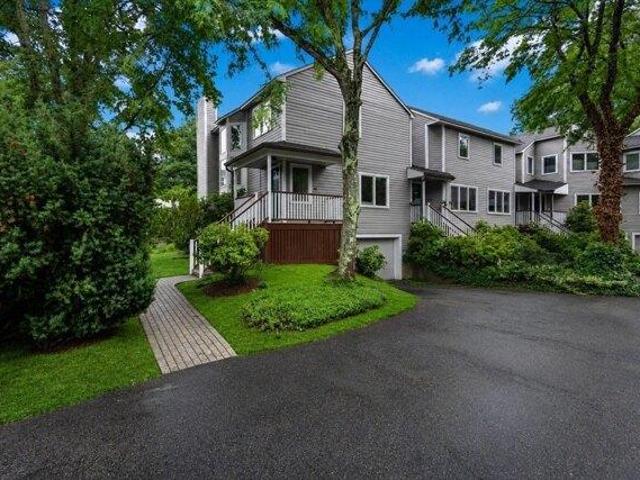 3 bedroom, Newton MA 02465 104300172
