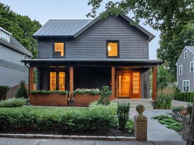 3 bedroom, Newton MA 02466 102669419