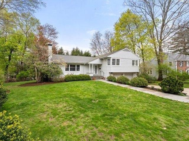 3 bedroom, Newton MA 02467 102959878