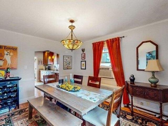 3 bedroom, Newton MA 02460 103888108