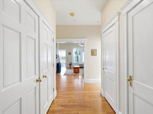 3 bedroom, Newton MA 02460 104443421