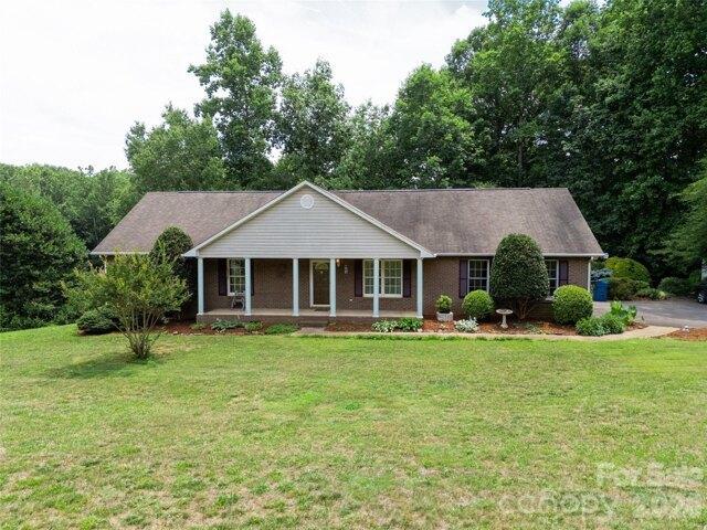 3 bedroom, Newton NC 28658 104908661